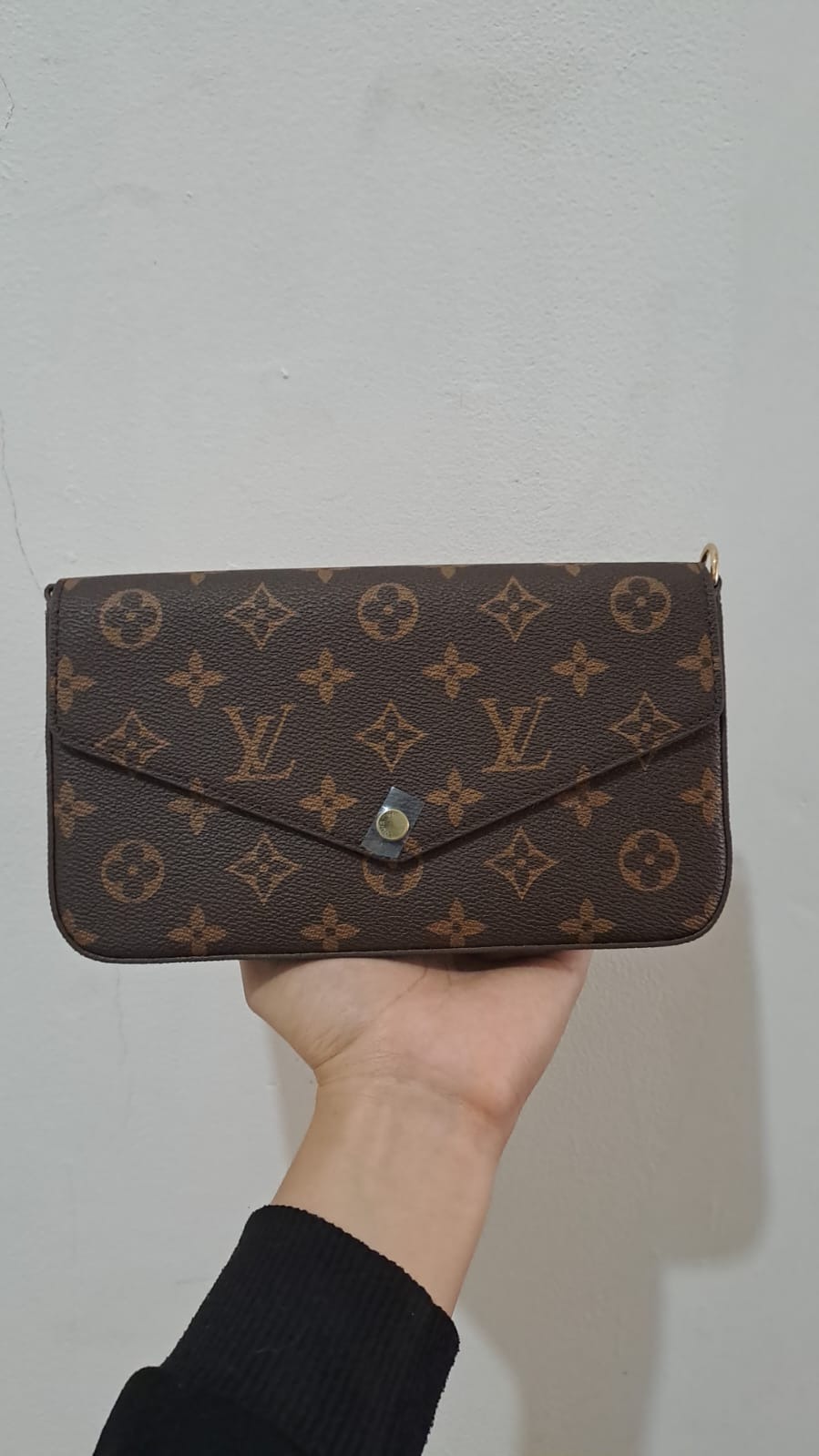 Dompet Louis Vuitton