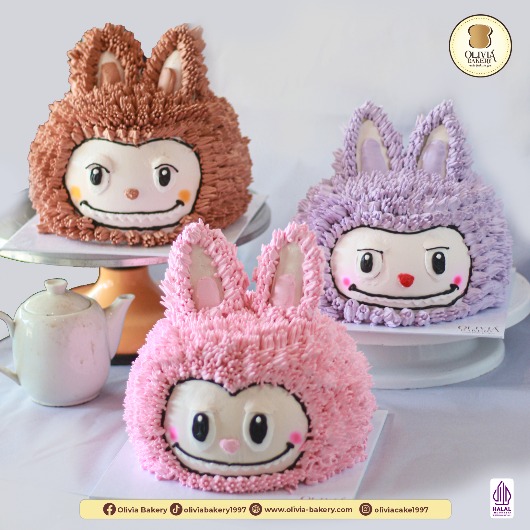 Labubu Cake