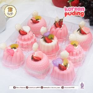 Korean Pudding Strawberry