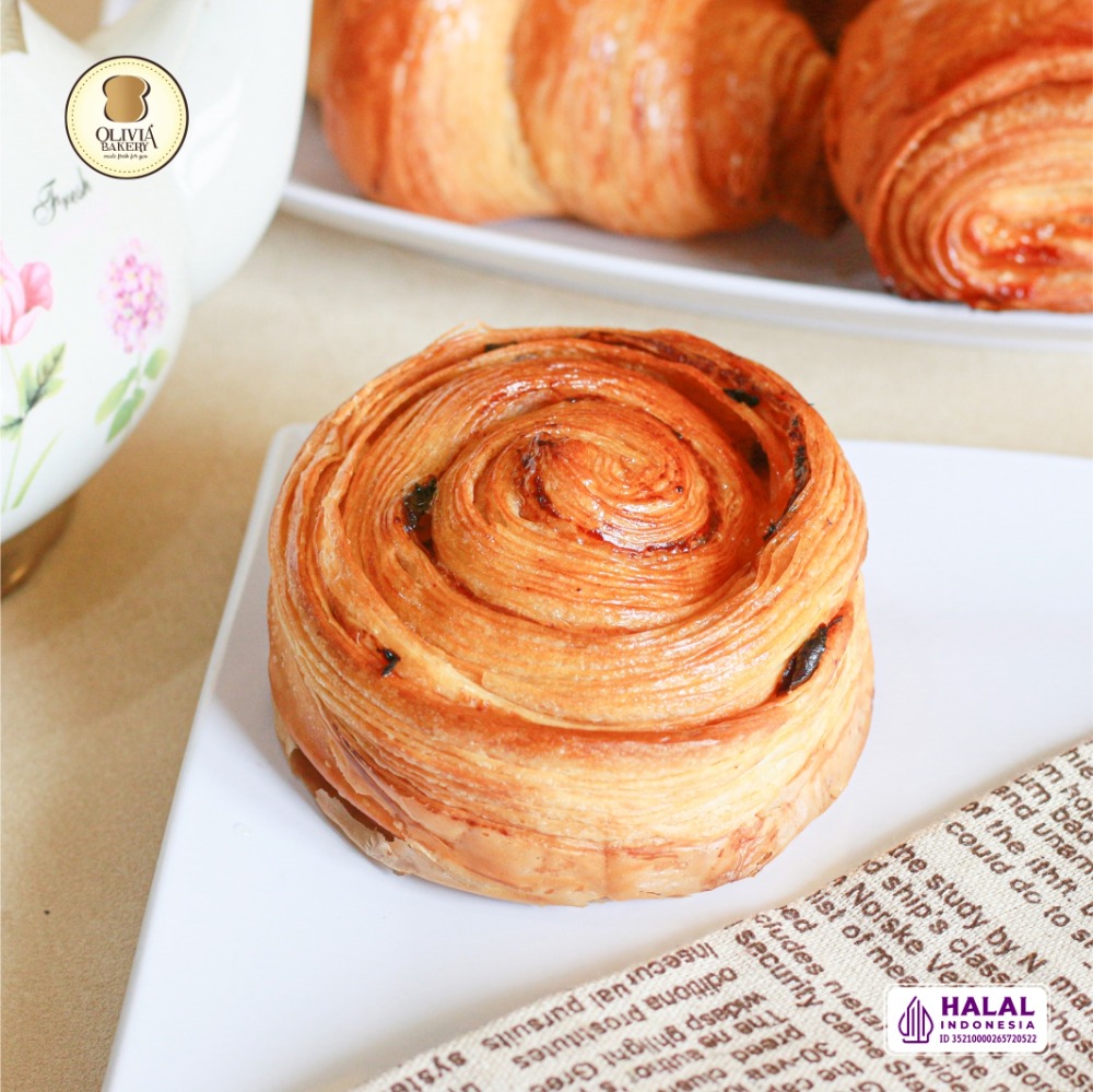 Raisin Cinnamon Roll